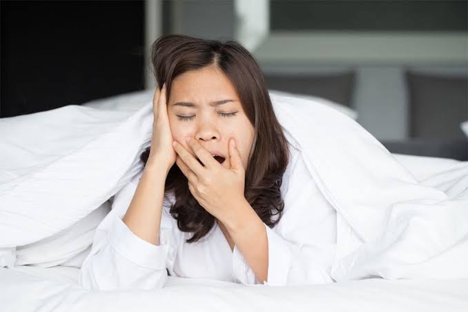 Causes and treatment options for waking up tired